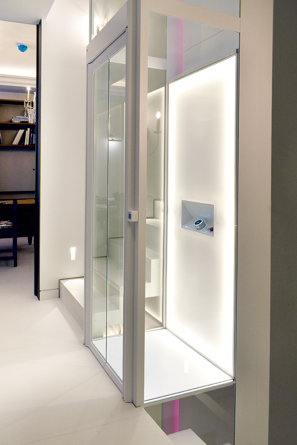 Aritco HomeLift complements luxury townhouse in UK | Home lift | Aritco